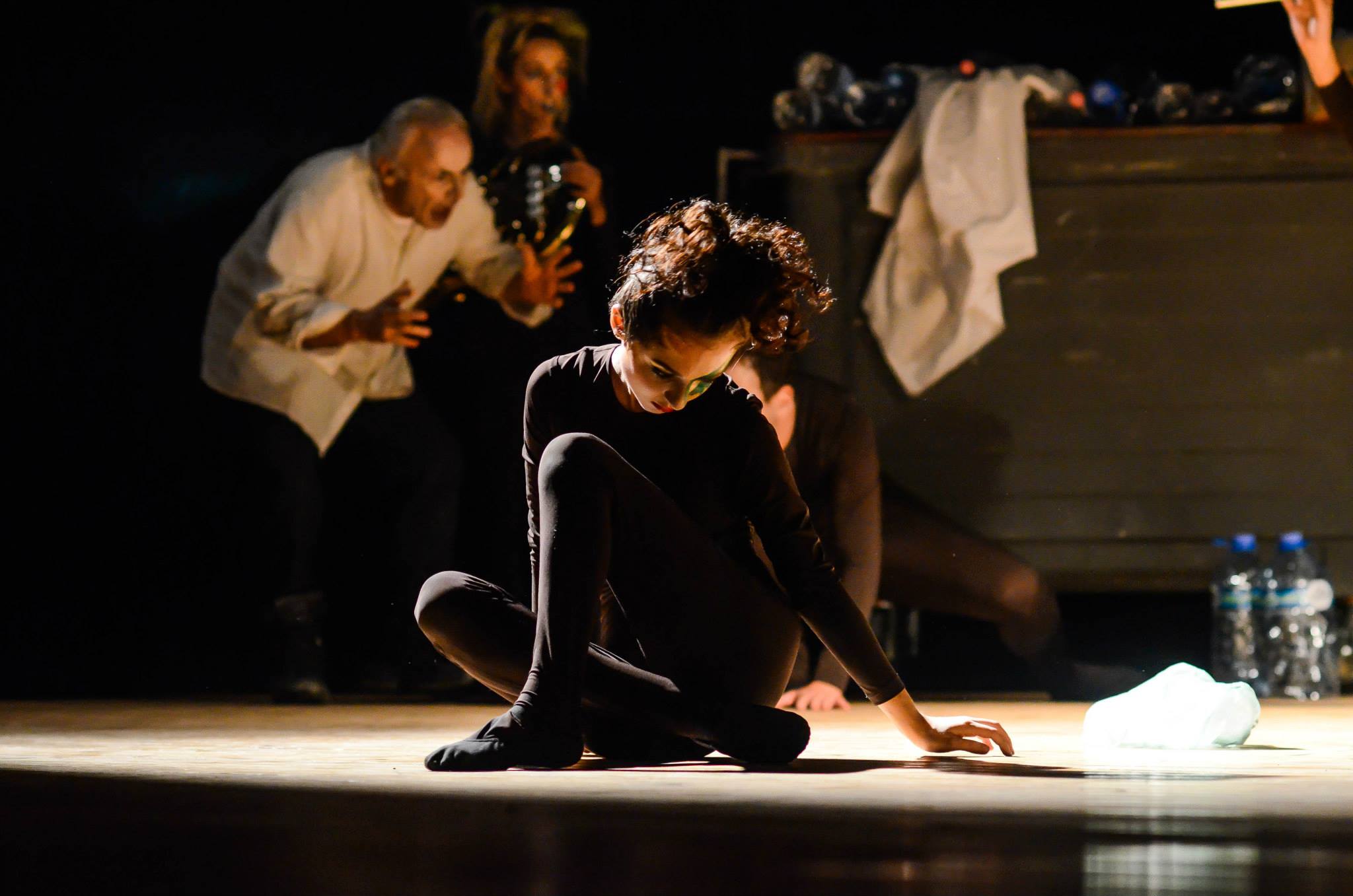 Hamlet makine (4) – Skampa International Theatre Festival